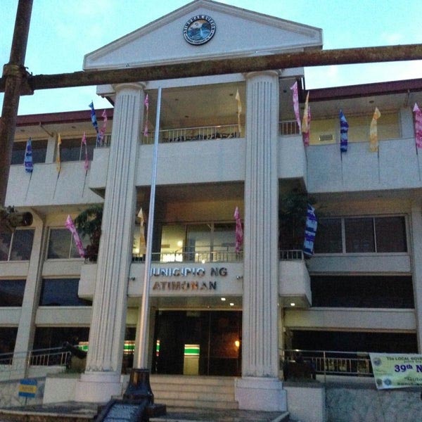 Mun. admin. buking sa CCTV camera sa CR ng babae sa munisipyo | Police ... Mun. admin. buking sa CCTV camera sa CR ng babae sa munisipyo | Police ...