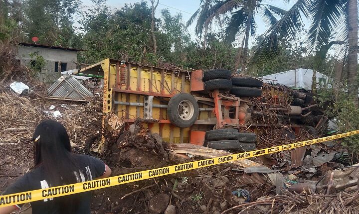 Bahay nadaganan ng truck: Mag-ina patay, 3 sugatan | Police Files! Tonite