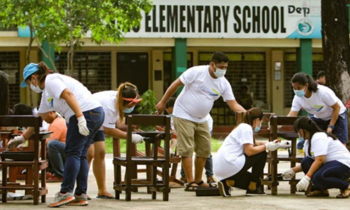 Solicitation para sa Brigada Eskwela bawal - DepEd | Police Files! Tonite