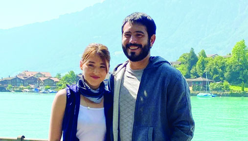 Sey mo Julia...Gerald at Kylie sweet at sabay dumating galing ...