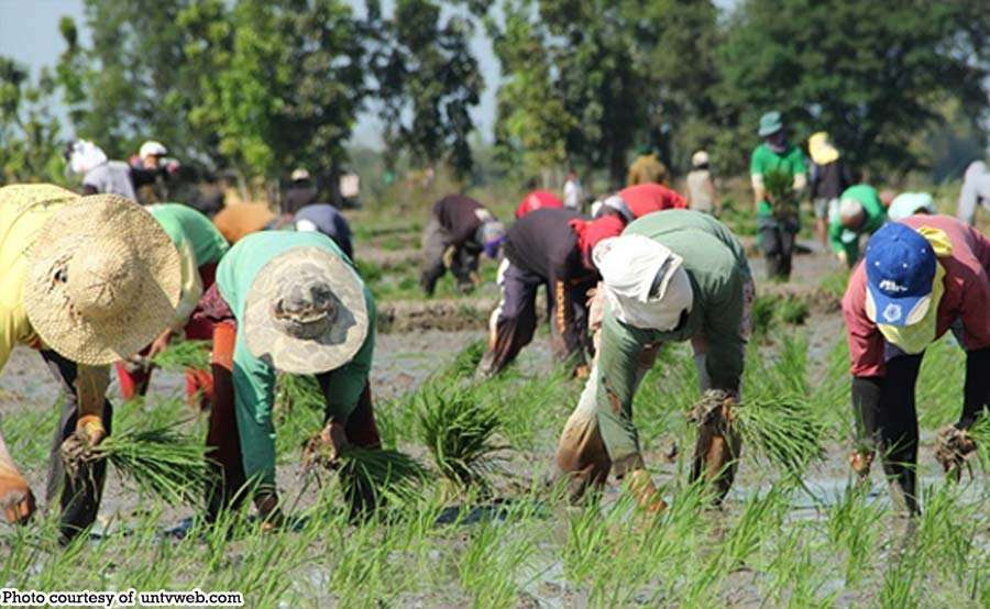 PAGBURA SA UTANG NG MGA MAGSASAKA UMUSAD SA SENADO | Police Files! Tonite