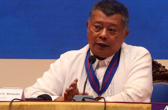 Sec. Remulla itinangging pinoprotektahan si Du30 sa ICC probe sa ‘war ...