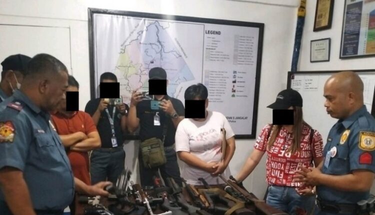 Wanted na ex-konsehal sinuko sangkaterbang baril | Police Files! Tonite