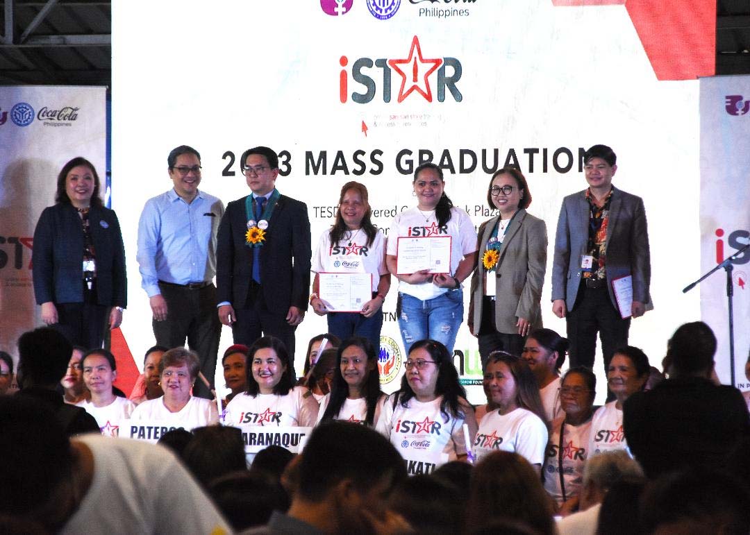 TESDA MASS GRADUATION NG 500 ENTREPRENEUR INILUNSAD | Police Files! Tonite