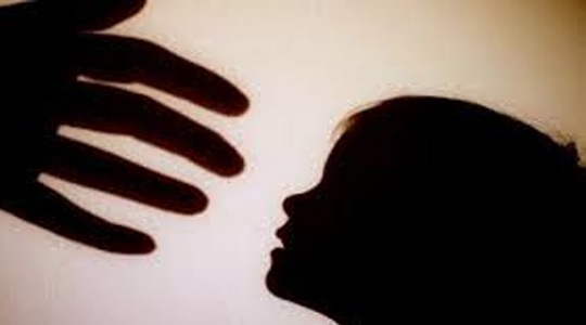 Construction worker, minolestiya ang anak ng katrabaho | Police Files ...
