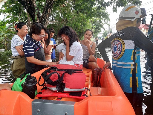 Baby nalunod sa baha sa loob ng bahay | Police Files! Tonite