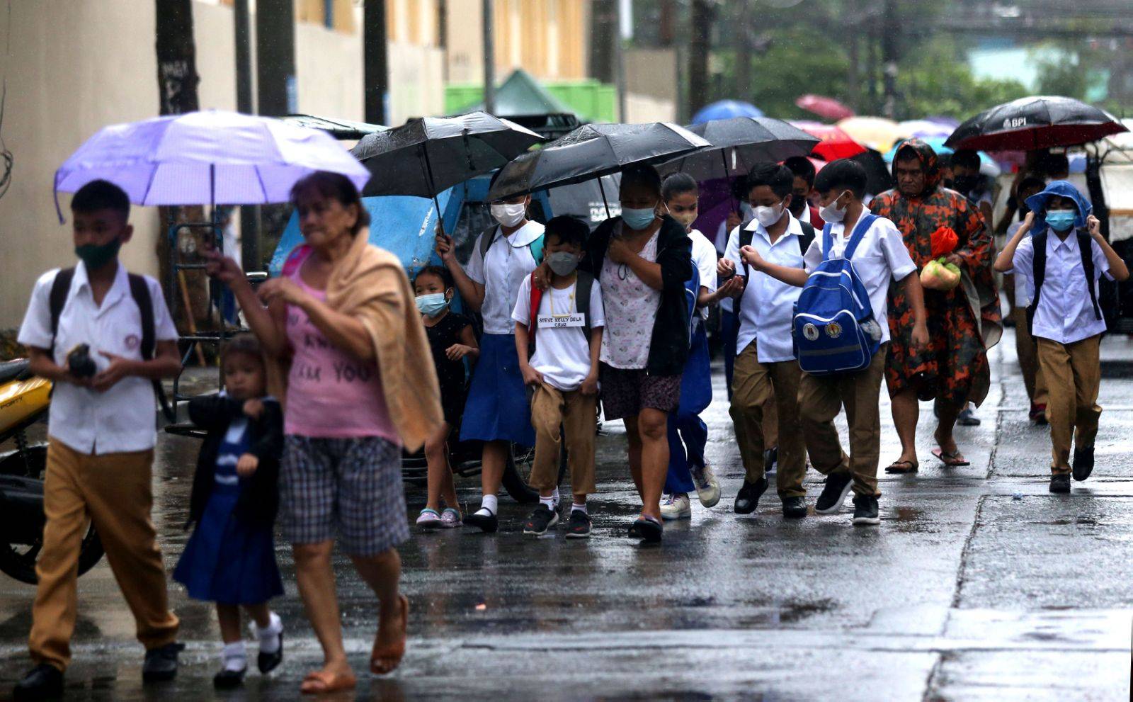 DepEd: Walang online classes ‘pag suspendido ang on-site classes dahil ...