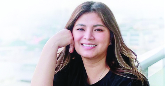 Angel inaabangan na mag-aktibo muli sa socmed; Nadine at James nagyakap ...