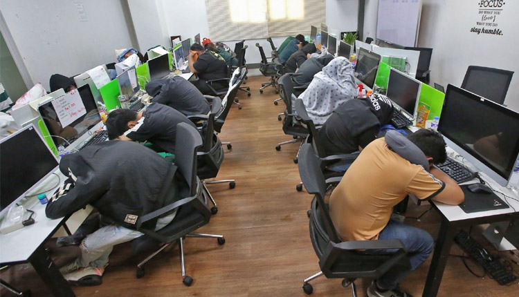 SMART SIM CARDS PINAKAMARAMI SA MGA NAKUMPISKA SA PASAY POGO HUB RAID ...