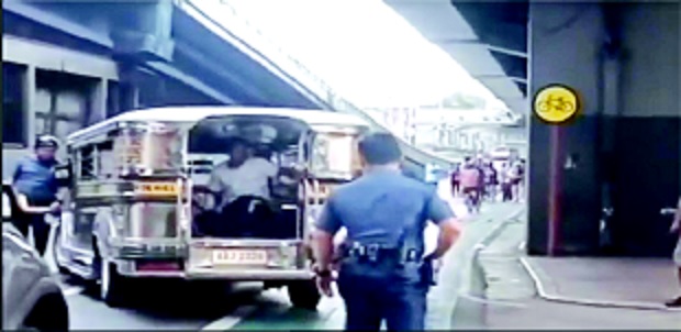 KULANG SA TRAINING: 6 PULIS-MAYNILA SIBAK SA JEEPNEY ROBBERY | Police ... KULANG SA TRAINING: 6 PULIS-MAYNILA SIBAK SA JEEPNEY ROBBERY | Police ...