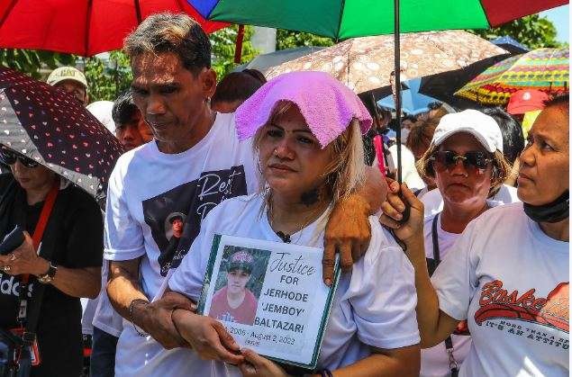 Kaligtasan ng pamilya ni Jemboy Baltazar, tiniyak ng Navotas Police ...