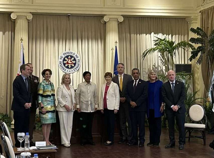 US legislators tiniyak ang suporta sa Pilipinas sa isyu sa WPS | Police ... US legislators tiniyak ang suporta sa Pilipinas sa isyu sa WPS | Police ...