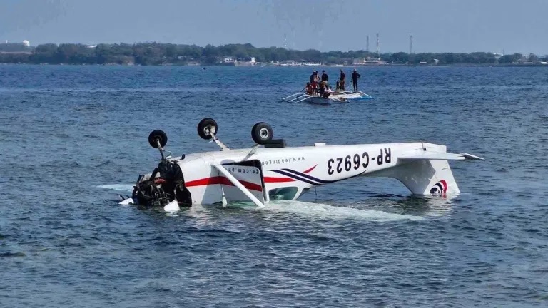 Cessna plane bumagsak sa La Union: 2 sugatan | Police Files! Tonite