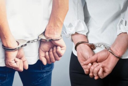 KONSEHALA, MISTER, 2 PA HULI SA ILLEGAL FIREARMS; BAHAY NIRANSAK NG 23 ...