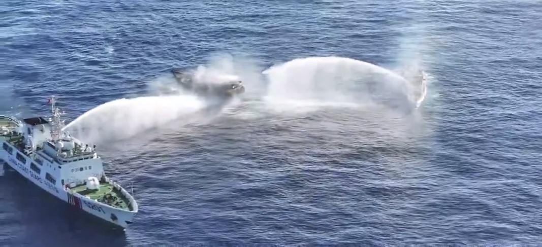 Bombahan ng tubig sa West Philippine Sea tuldukan na – PCG | Police ...