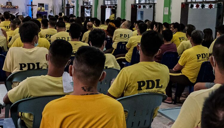 70 PDLs NG NEW BILIBID PRISON SA MUNTI, INILIPAT SA LRP ABUYOG LEYTE ...