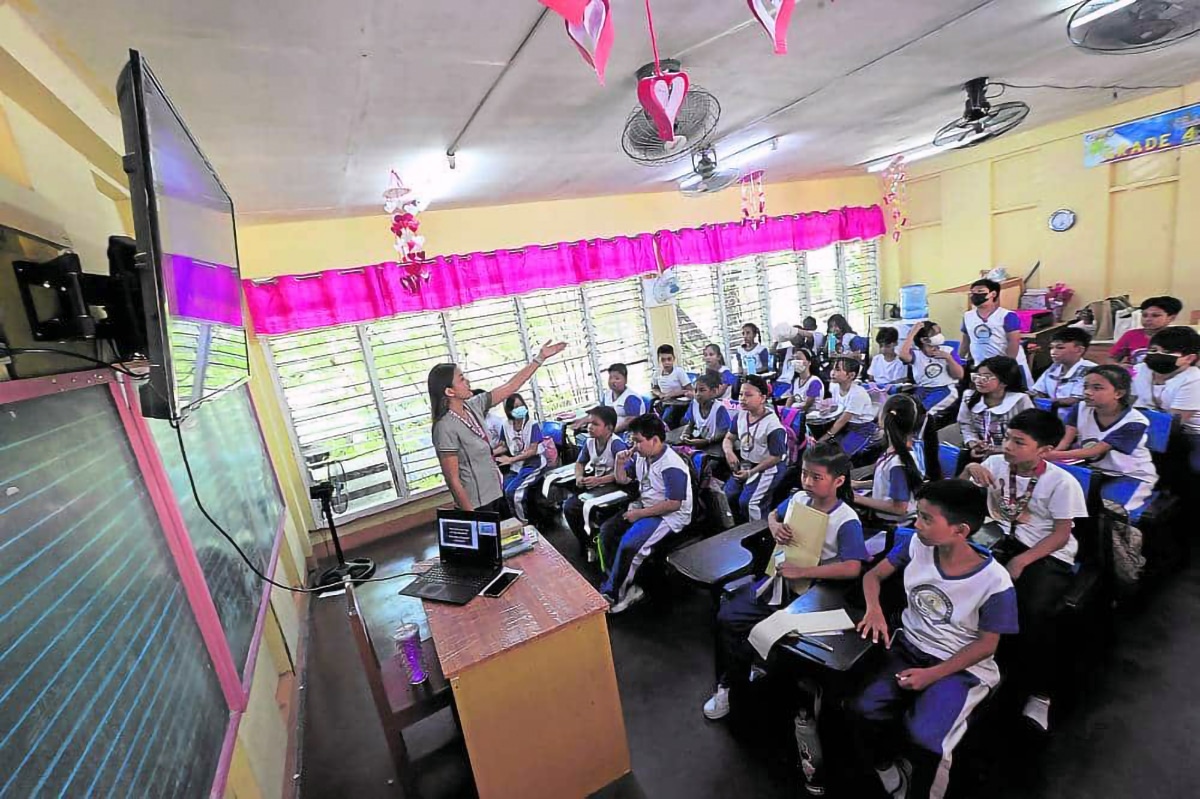 P10-B CUT SA BUDGET NG DEPED IBABALIK NI PBBM | Police Files! Tonite