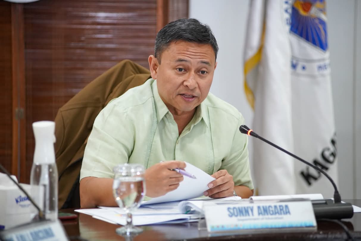 DepEd Sec. Angara tuloy ang trabaho hangga’t wala pang kapalit | Police Files! Tonite