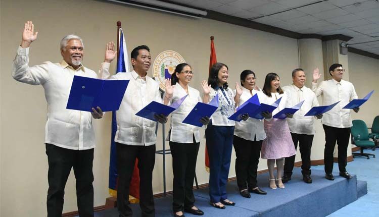 Makati City Mayor-elect Nancy Binay led the oath-taking ceremony of the ...