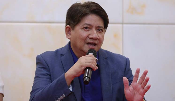 Anong solusyon ang hinahanap ni Panelo? Iniwanan nga nila tayo ng ...