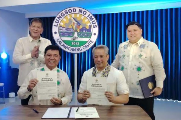 Oath Taking nina Imus City Mayor Alrex Advincula at Cong. AJ Advincula ...