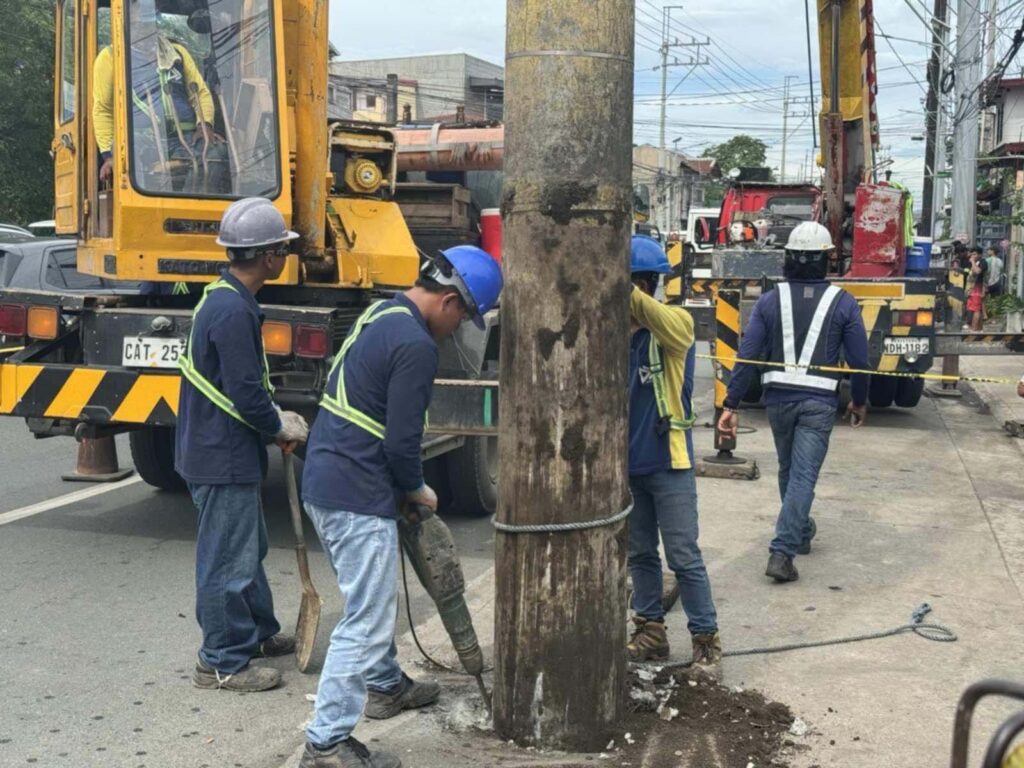 Laguna Governor Sol Aragones inutos na alisin ang mga poste na ...