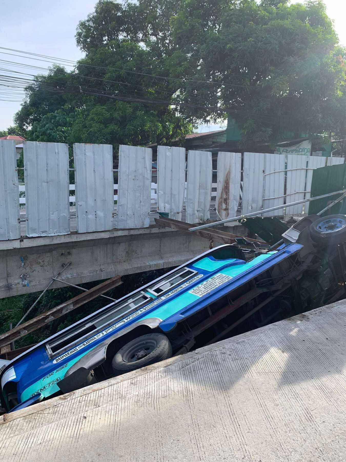 Jeepney nahulog sa tulay: 7 sugatan | Police Files! Tonite