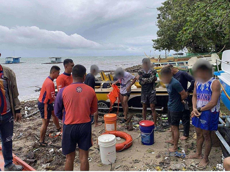 Fishing Vessel lumubog sa Batangas: 11 tripulante nasagip | Police Files! Tonite