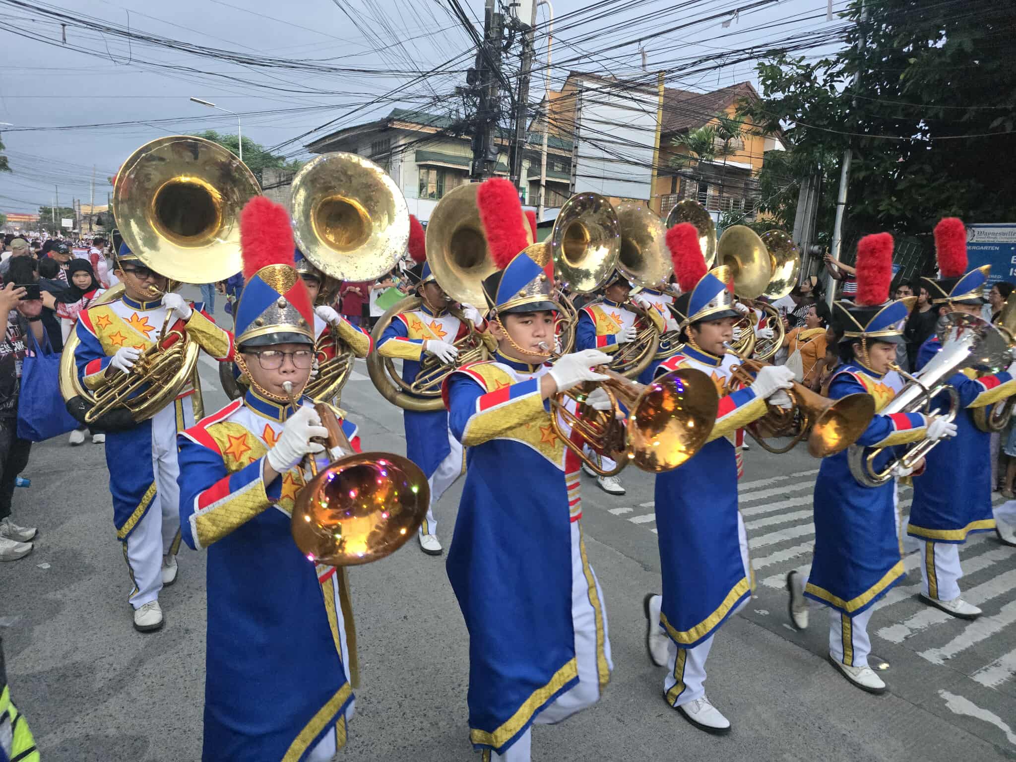 51 BANDA MUSIKO NAGLABANLABAN SA BAKOOD FESTIVAL SA CAVITE | Police ...
