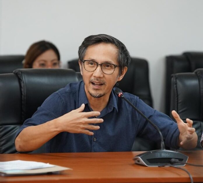 Assets ng mga sangkot sa flood control scam ipapri-freeze ni Dizon ...