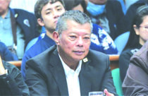 MON ILAGAN, 2 IBA PA INILUKLOK NI PANGULONG MARCOS SA PCO | Police ...