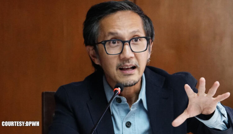 Dizon: DPWH sinisilip na koneksyon ni Sen. Bong Go sa Discayas | Police ...