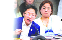 MON ILAGAN, 2 IBA PA INILUKLOK NI PANGULONG MARCOS SA PCO | Police ...