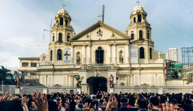 Simbahan sa mga sangkot sa korapsyon: Ibalik ang lahat ng ninakaw sa ...